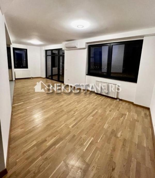 Hercegovacka, Četvorosoban stan za izdavanje, 110m2, 2.200€