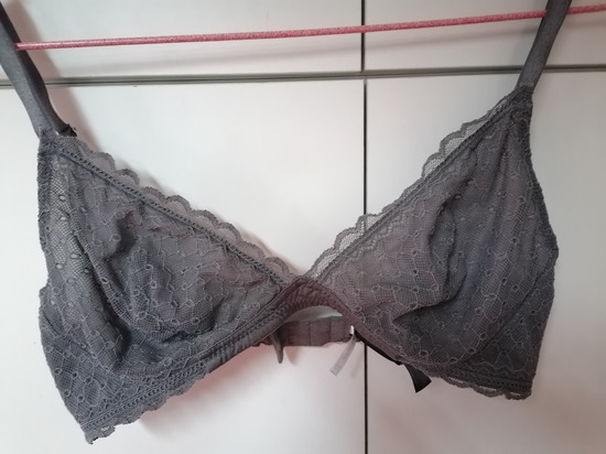 Sivi mekani brushalter Lindex Tempt 75C