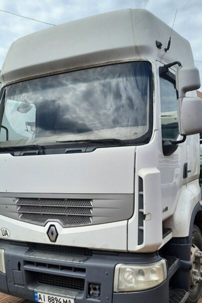 Renault Premium tegljač