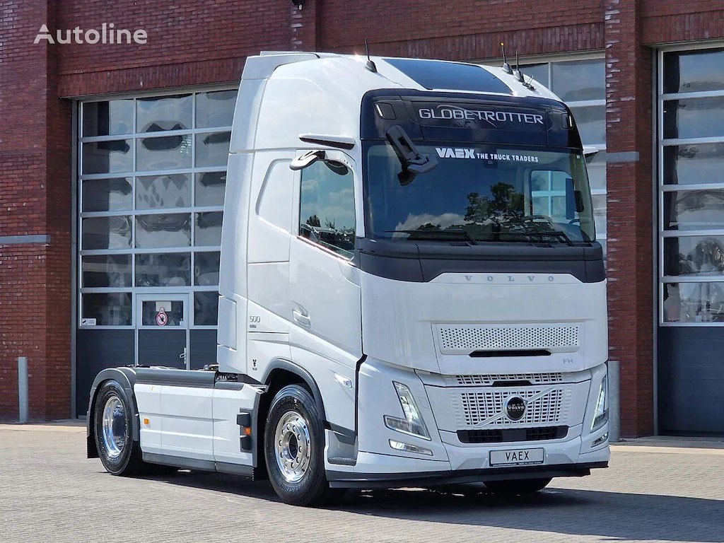 Novi Volvo FH 13.500 Aero Globetrotter XL 4x2 - I Parkcool - Leather - Mirr tegljač