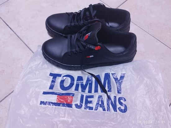 Tommy Hilfiger Patike