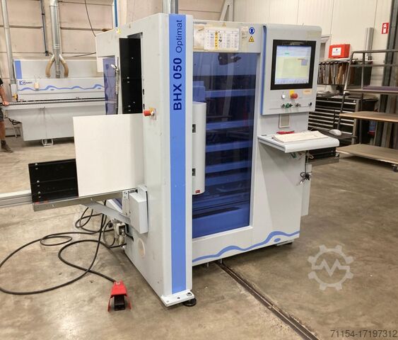 CNC machining centar
Weeke Optimat BHX050