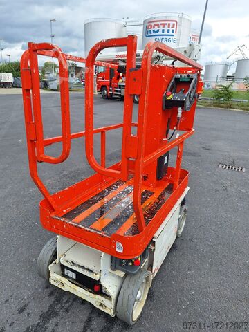 Platforma za rad
JLG 1230ES