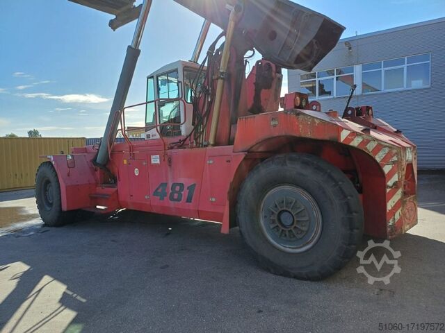 Full Container Reachstacker
CVS Ferrari F481