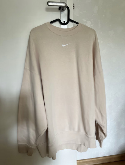 Nike oversized duks m