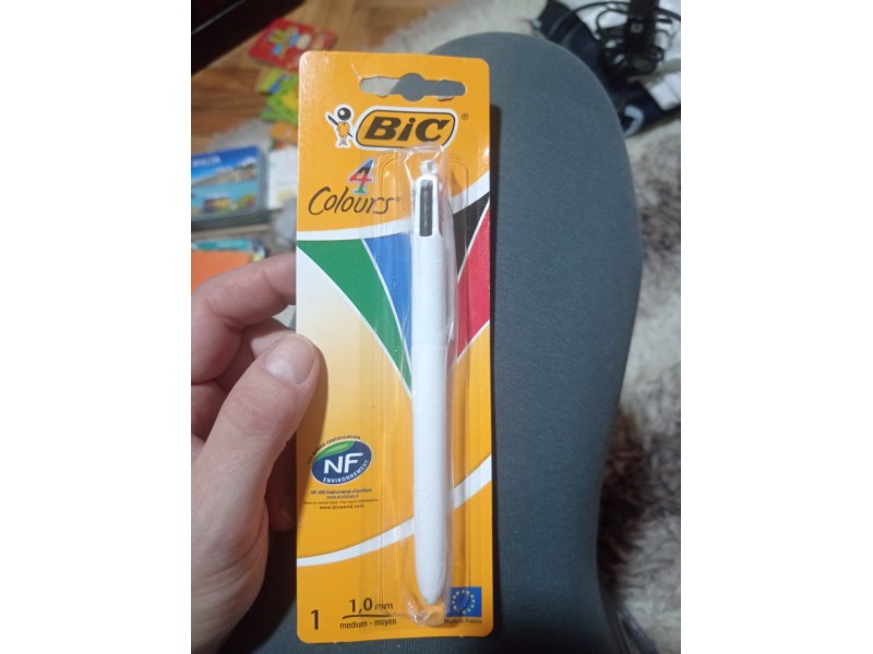 BIC hemiska 4 boje novo!!!