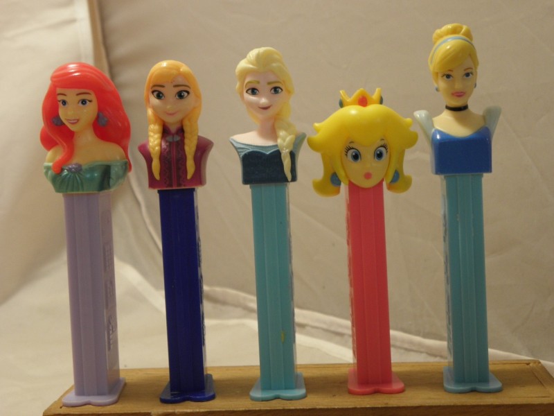 PEZ: PRINCEZE (FROZEN, SIRENA, ...)