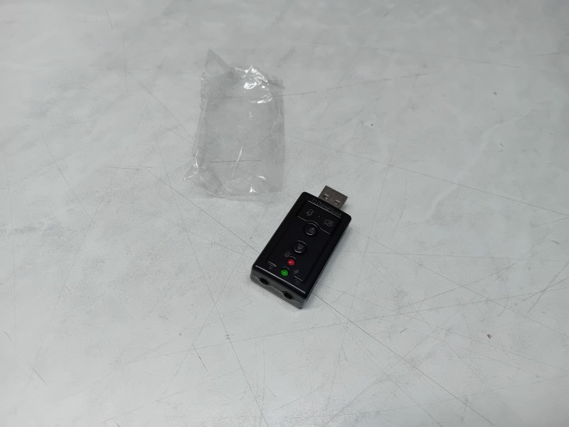Eksterna USB 2.0 zvučna kartica sa virtuelnim 7.1