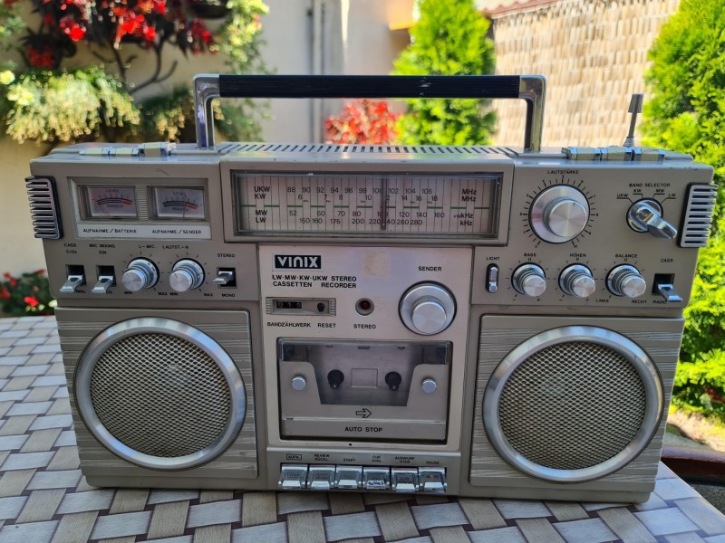 VINIX VPC-6704 - stari stereo radio kasetofon