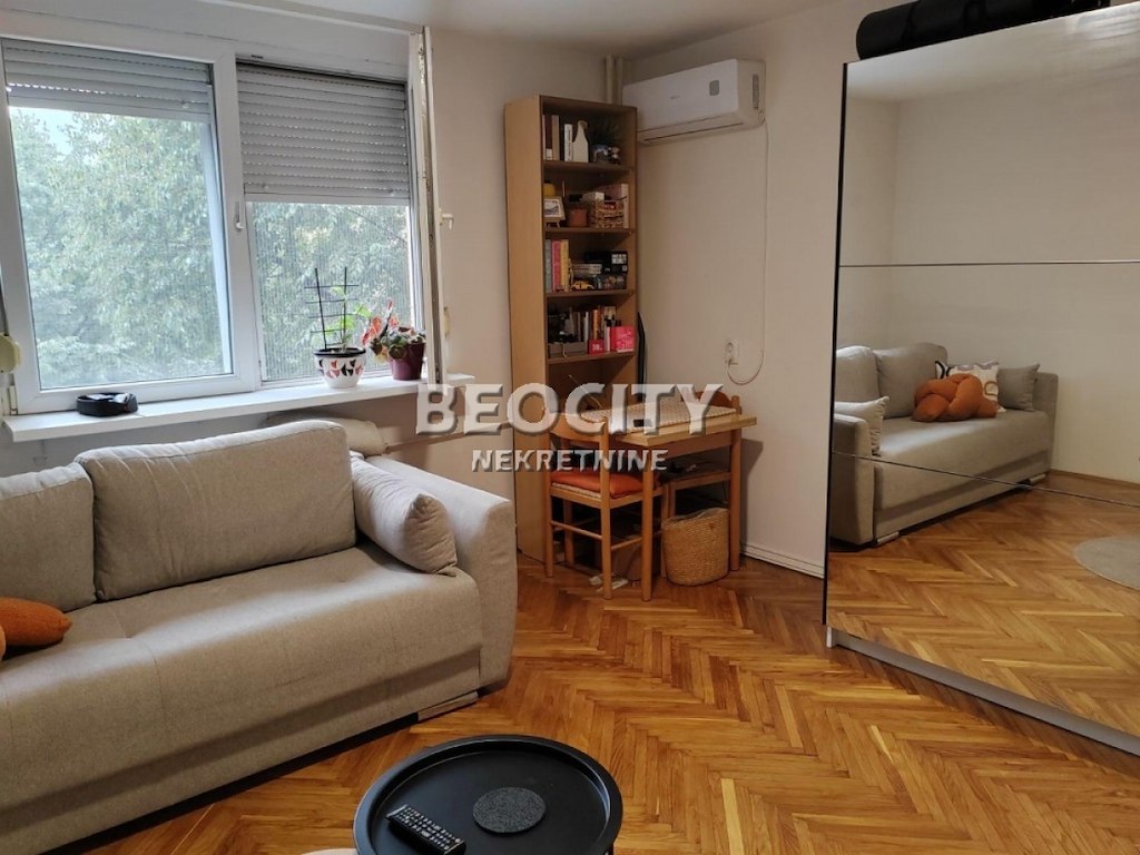 Novi Sad, Grbavica, Puškinova, 1. 0, 28m2, 83000EUR