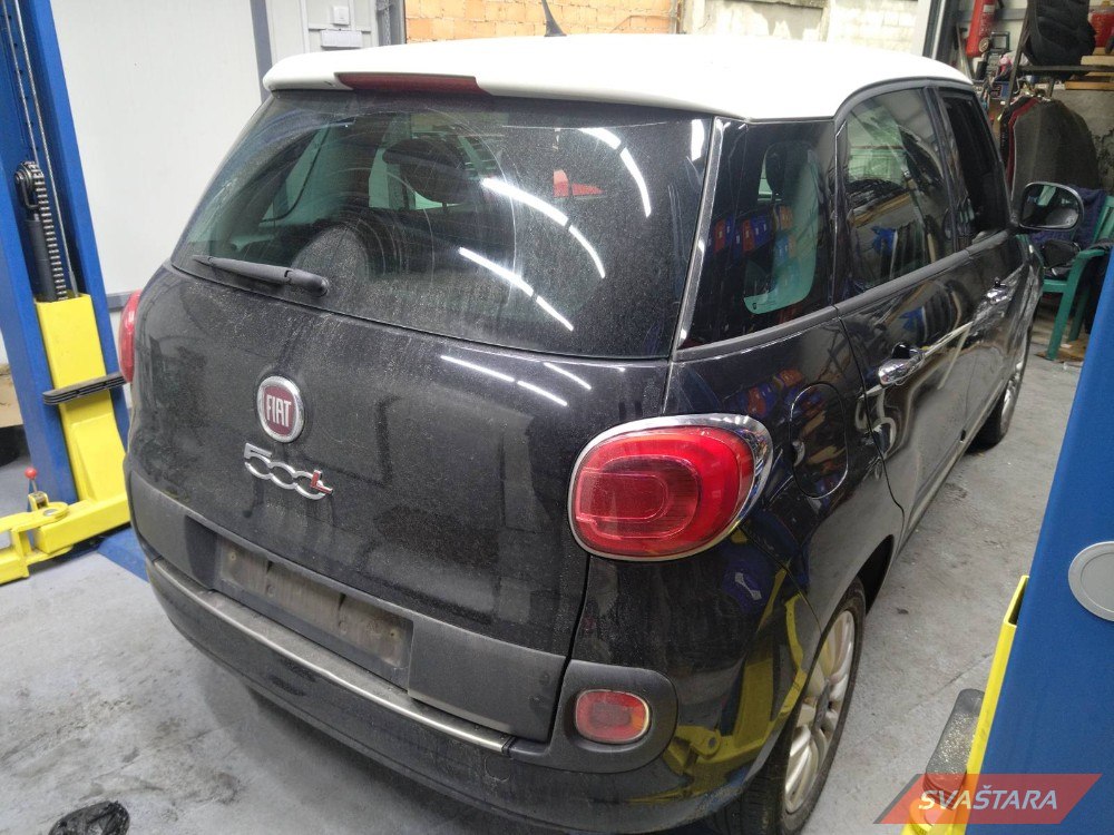 Fiat 500l gepek vrata kod boje 909/b