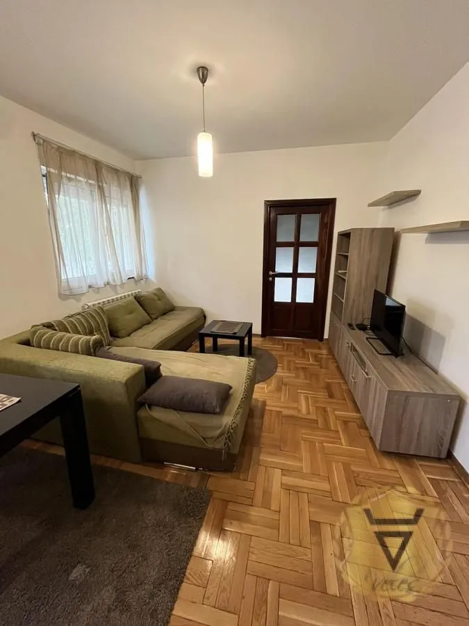 Izdavanje, jednosoban stan, 32m2, Crveni Krst, Beograd