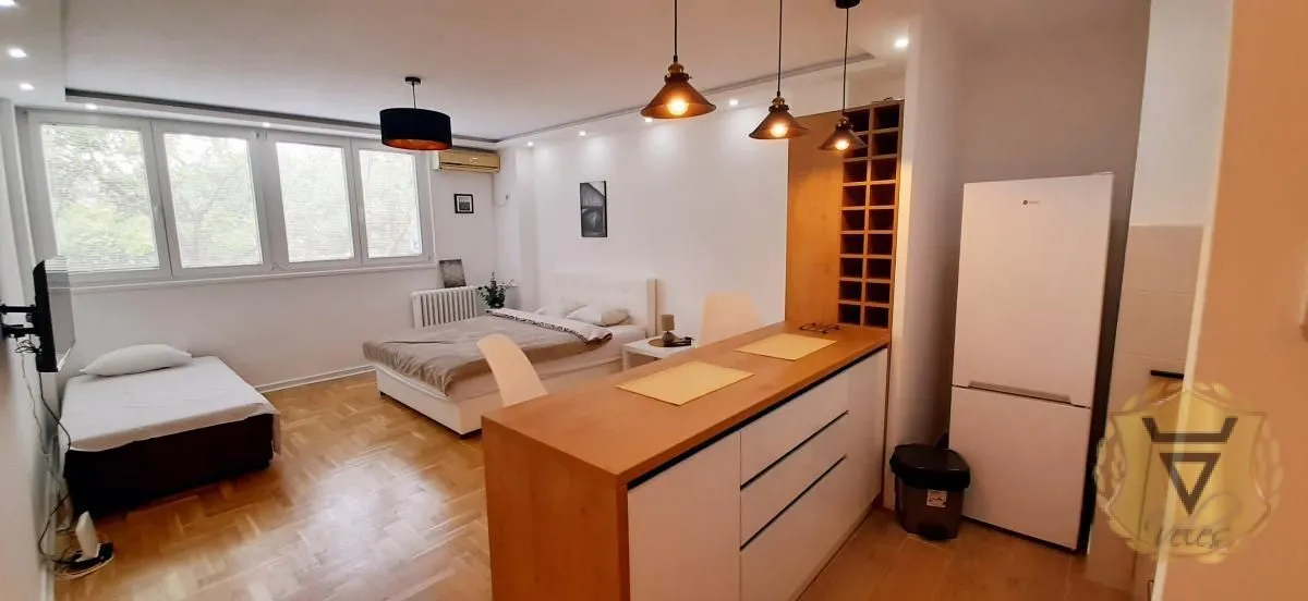 Izdavanje, jednosoban stan, 32m2, Novi Beograd, Beograd