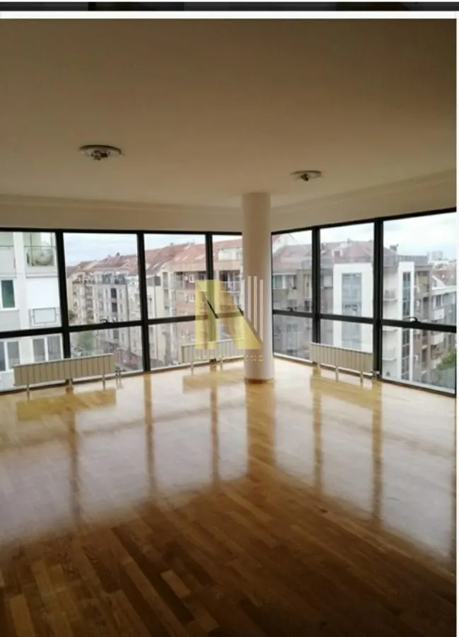 Izdavanje, poslovni prostor, 72m2, Cara Dušana, Novi Sad, Novi Sad