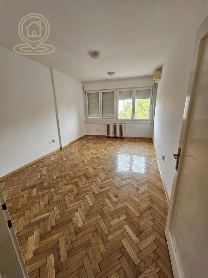 Izdavanje, poslovni prostor, 71m2, Savski Venac, Beograd