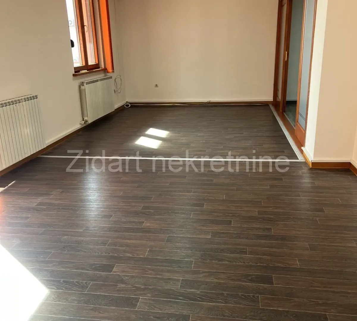 Izdavanje, poslovni prostor, 110m2, Olimp, Zvezdara, Beograd