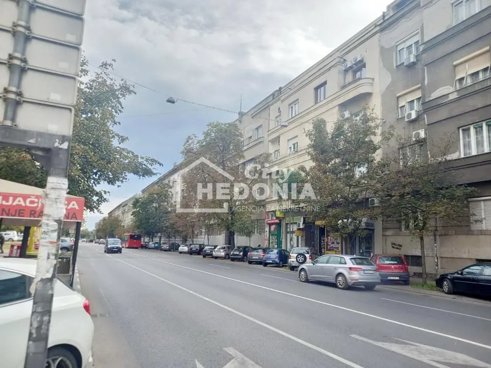 Prodaja, trosoban stan, 64m2, Zemun Centar, Zemun, Beograd