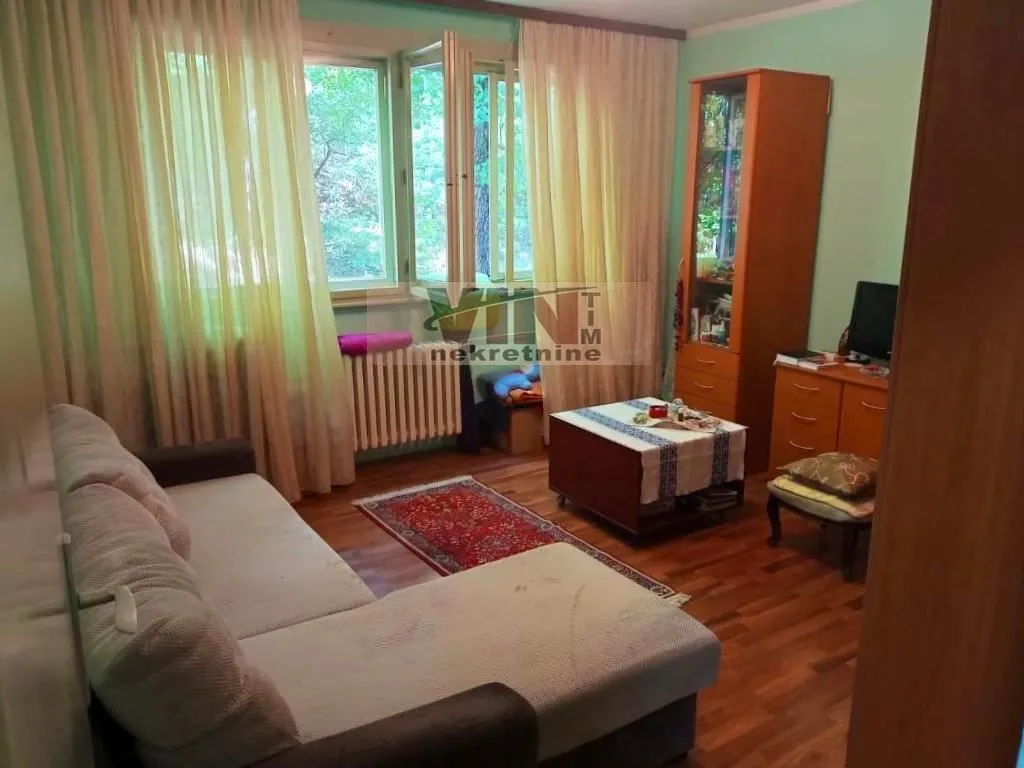 Prodaja, jednosoban stan, 43m2, Kanarevo Brdo, Beograd