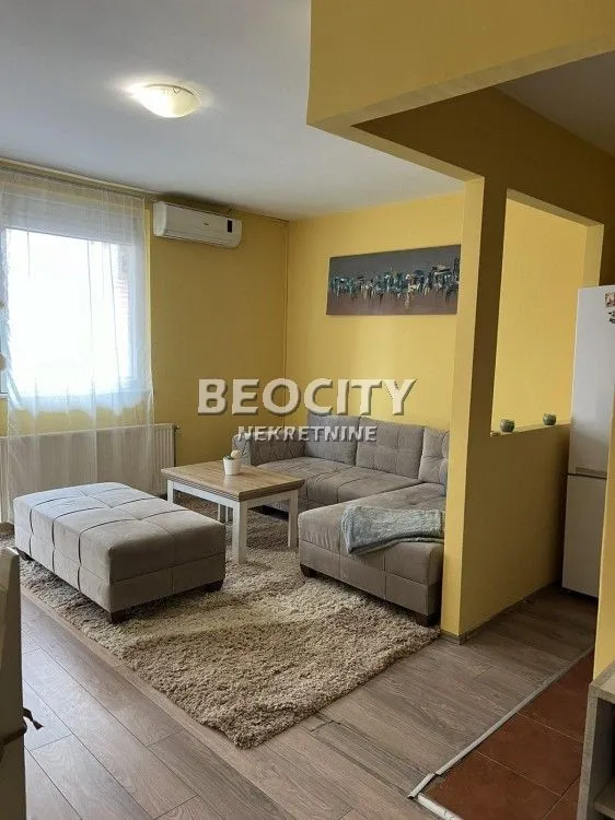 Prodaja, stan, 42m2, Centar, Novi Sad