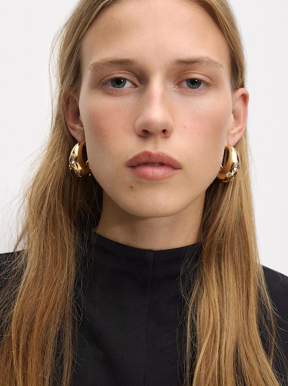 GOLD HOOPS WITH ZIRCONIAS