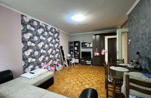 Prodajem Stan-Apartman, Blok 8, Novi Sad Okolica