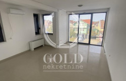 IZDAVANJE Poslovni prostor: NOVI SAD-Novi Sad-Adice, 200m2, 1600 eur ID#6326