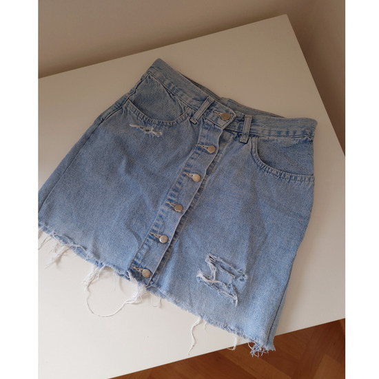 Levis suknjica original NOVO