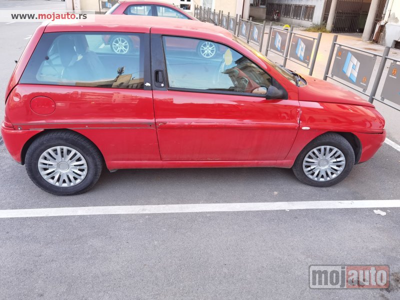 Lancia Ypsilon 1.2 8v