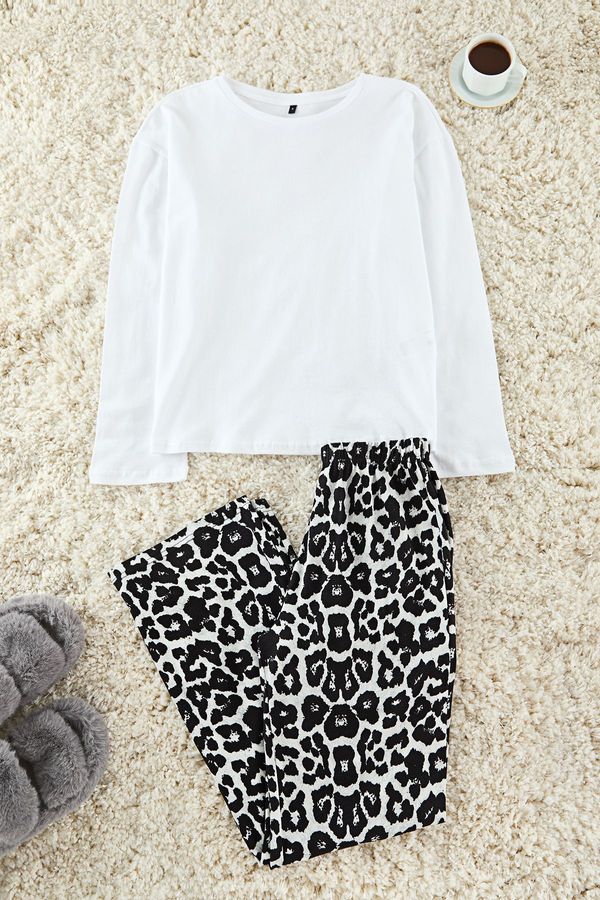 TRENDYOL WHITE-BLACK 100% COTTON LEOPARD PATTERNED KNITTED PAJAMA SET