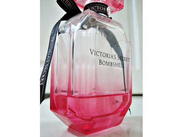 Victoria`s Secret Bombshell