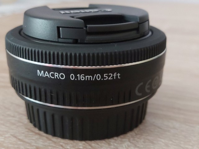 Canon 55-250 mm f/4-5.6 i 24mm f/2.8