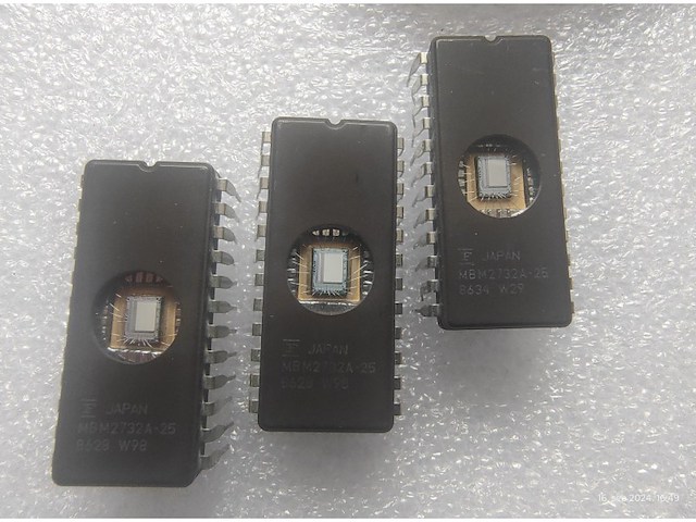 MBM2732A-25 UV EPROM 5kom