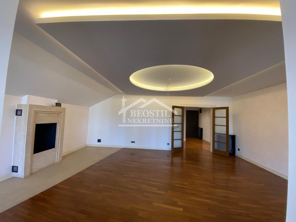 Čukarica - Banovo brdo - 4.0 ID#22976 460.000 €