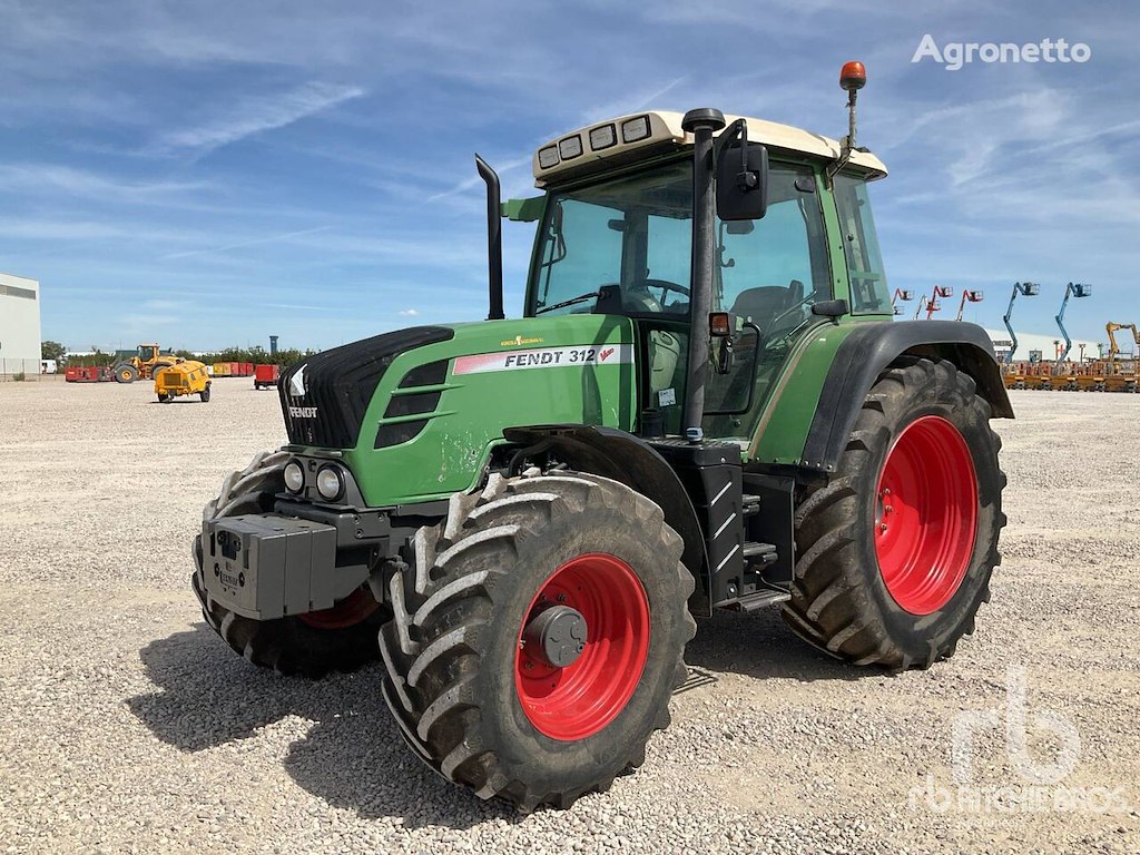 Prodaje se Fendt 312V traktor točkaš na aukciji