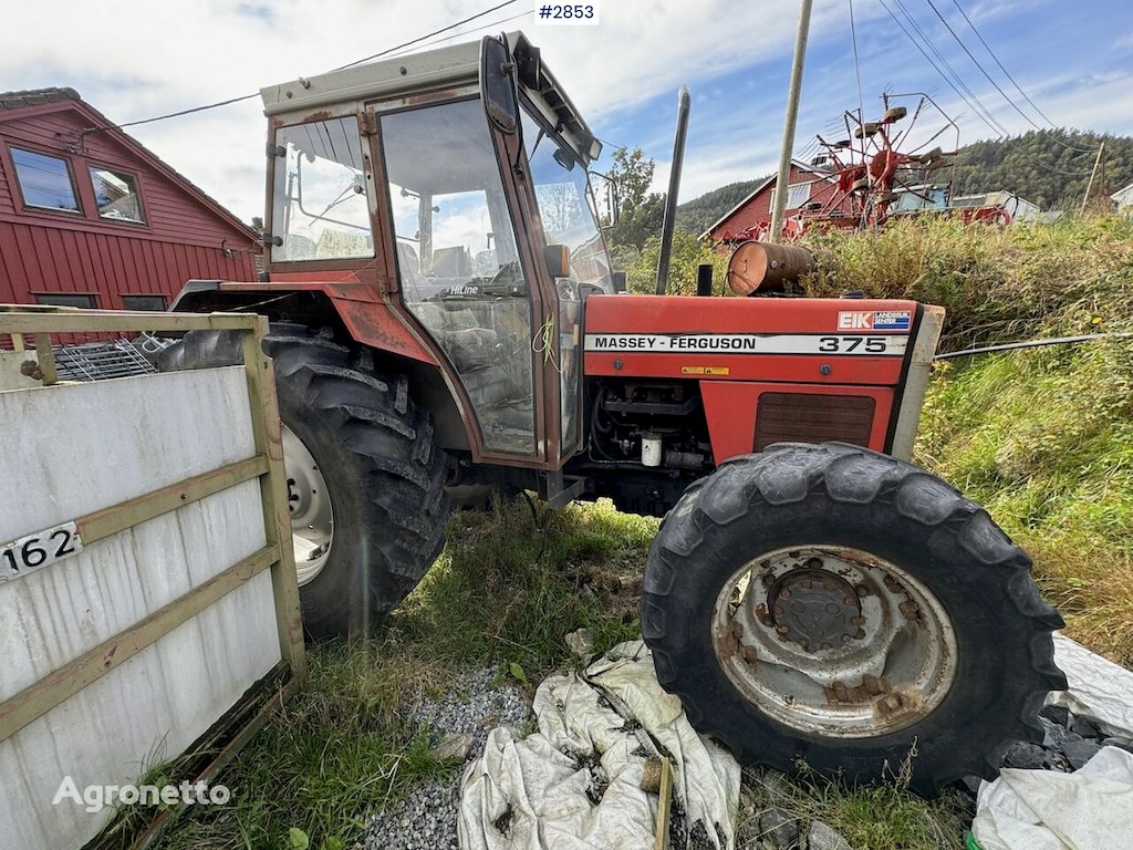 Massey Ferguson 375 traktor točkaš