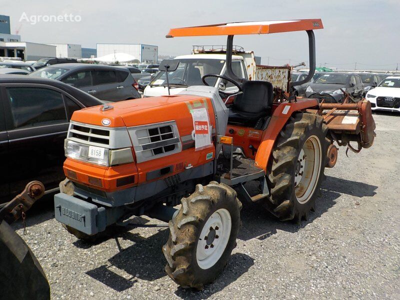 Kubota TRACTOR(Kubota) traktor točkaš