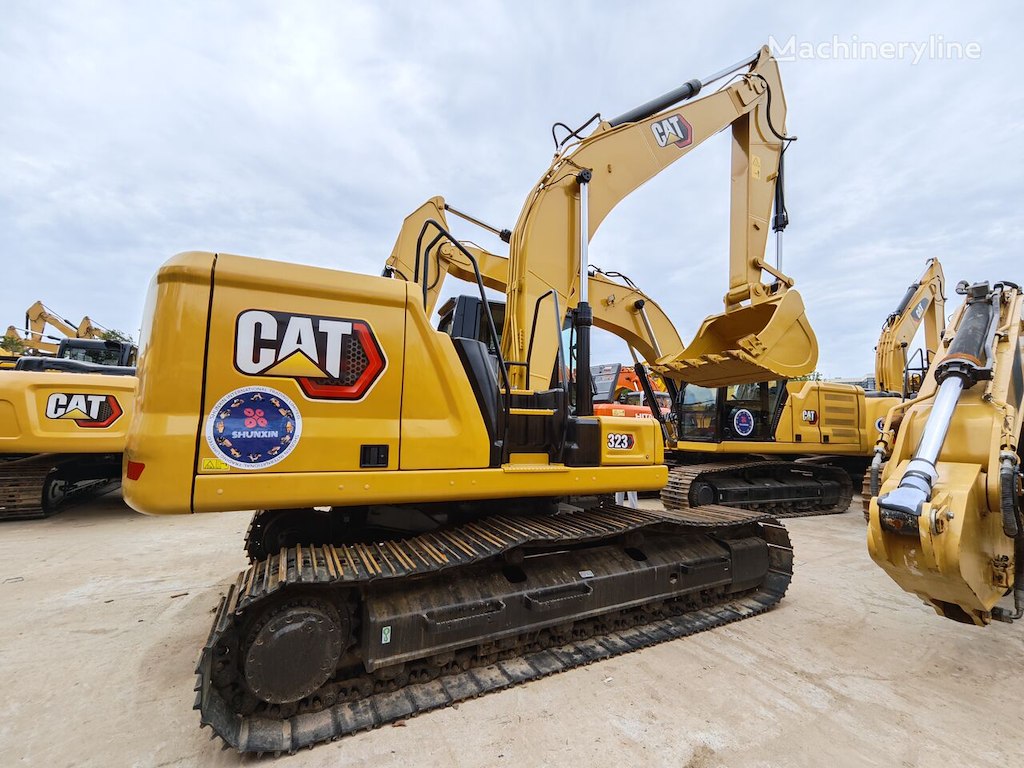 Caterpillar CAT 323 bager guseničar