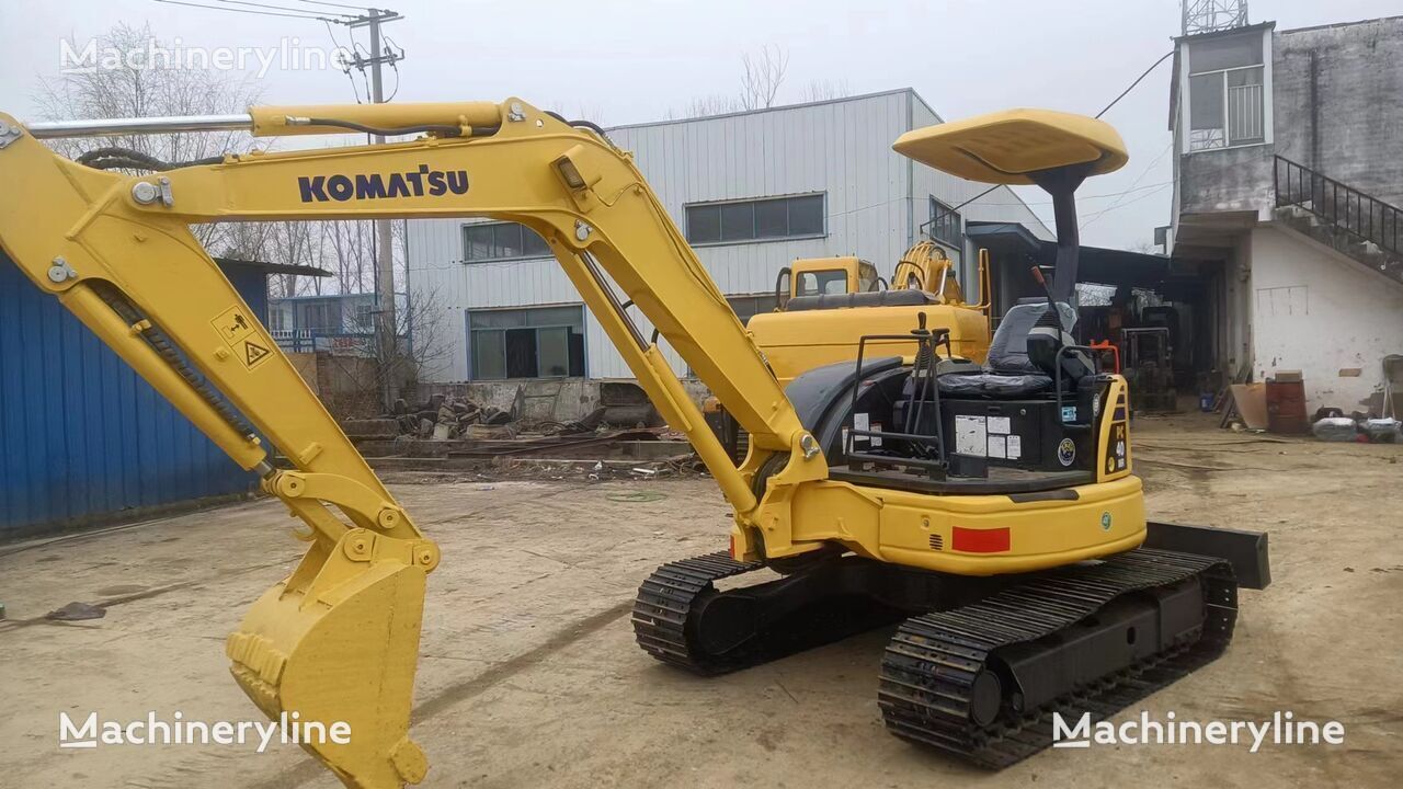 Komatsu PC40 bager guseničar