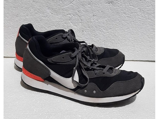 *NIKE* MUŠKE PATIKE 46/30cm