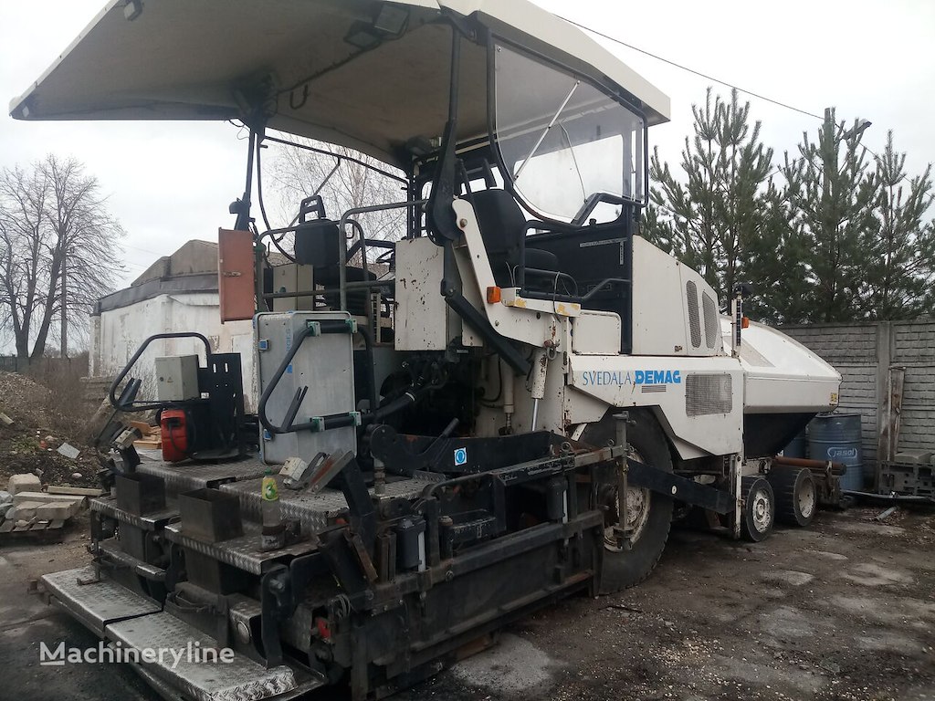 Demag DS. 150 asfaltni finišer točkaš