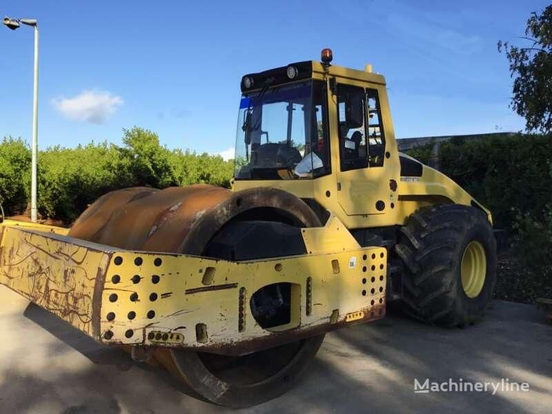 BOMAG BW 226 DI-4 BVC valjak za asfalt