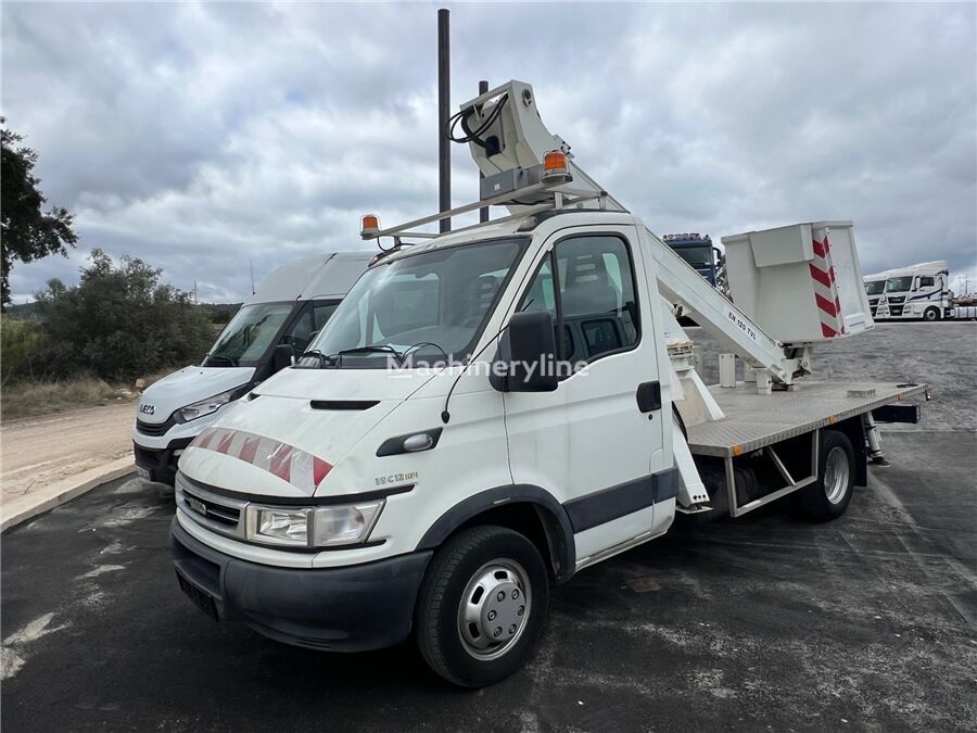 IVECO 35C12 auto dizalica s korpom