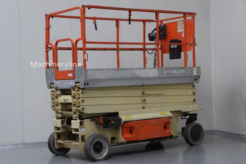 JLG 3246 ES makazasta platforma