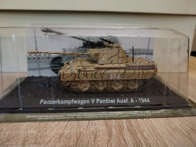 Tenk Panzer V Panther