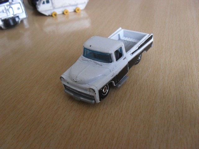 MATCHBOX - 1957 DODGE SWEPTSIDE