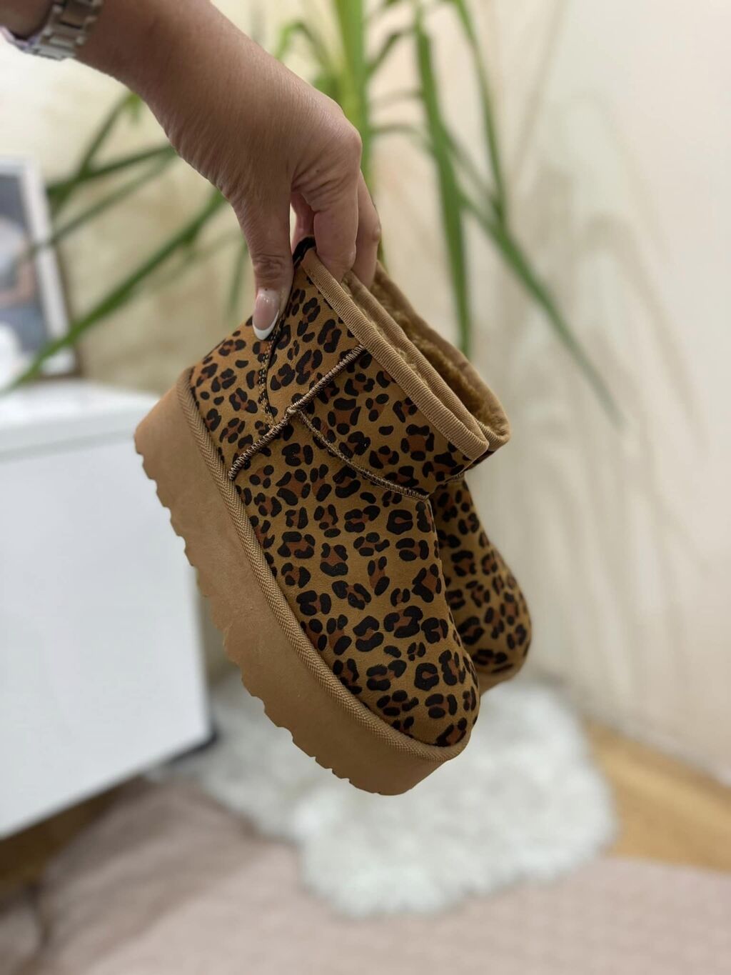 Ugg mini čizme, 41