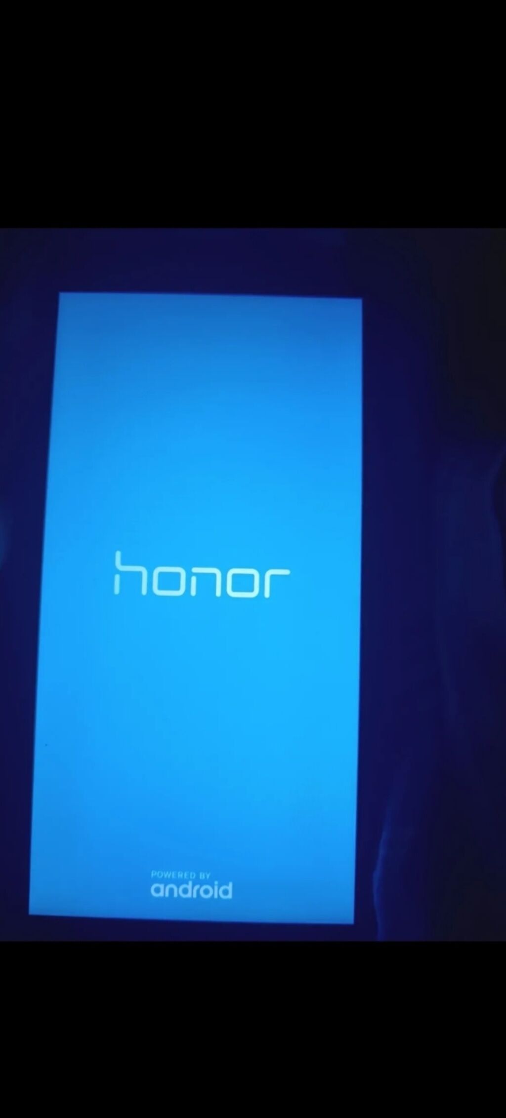 Honor 7s, 32 GB, bоја - Crna, Sa tastaturom