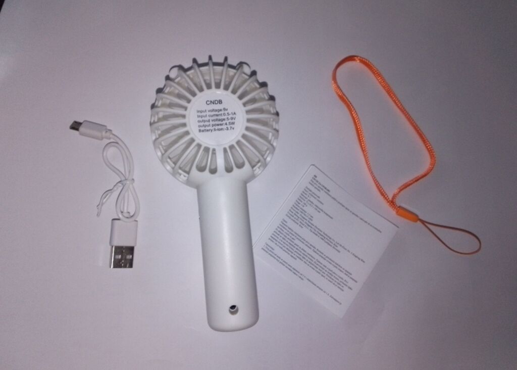 Prenosivi ventilator i led lampa 2 u 1 puni se na usb koji dobijate u