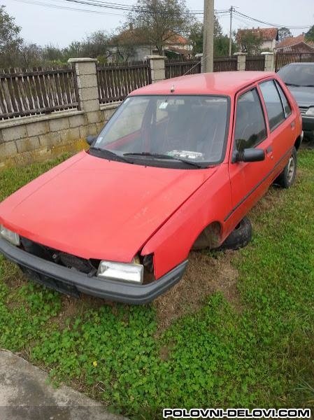 Peugeot 205 Kompletan Auto U Delovima