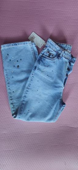 Mom fit farmerke sa cirkomima NOVO